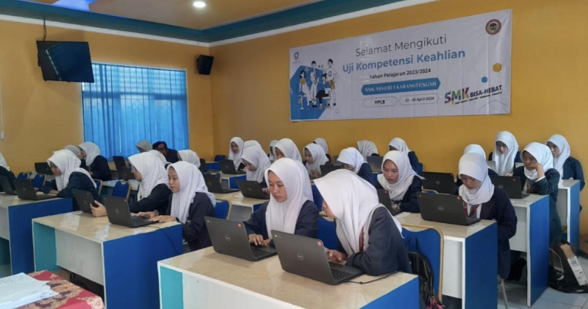 Meningkatkan Kualitas Lulusan, SMKN 1 Karangtengah UKK MPLB bersama Gamelab Indonesia | Berita ...